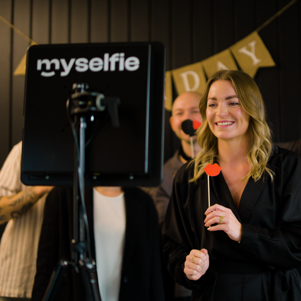 Myselfie & Mygreetings | Fotobås och ljudgästbok